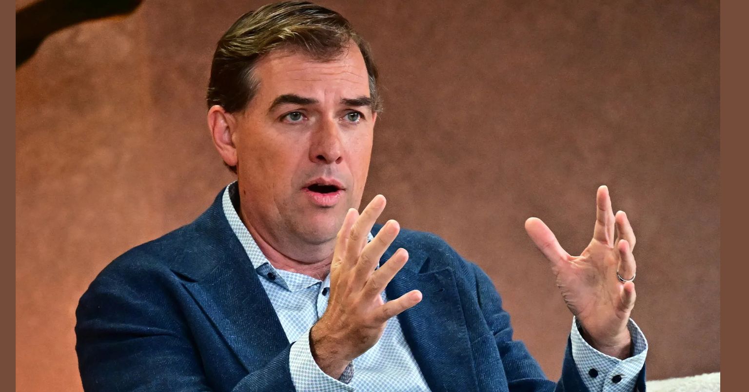 AWS CEO Says Replacing Junior Developers with AI Is the Dumbest Thing He's Ever Heard